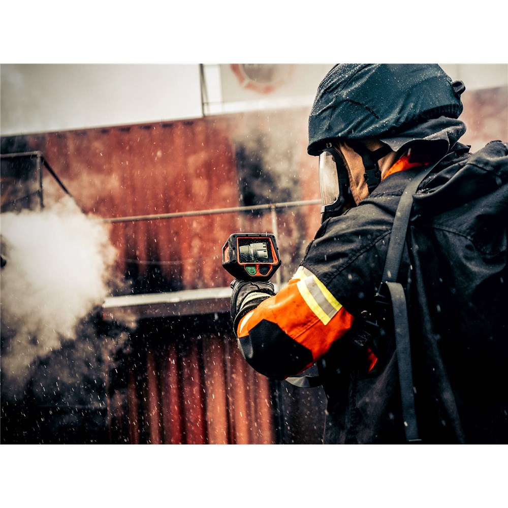 Seek AttackPRO Thermal Camera, NFPA, FF - Thermal Imaging Cameras ...